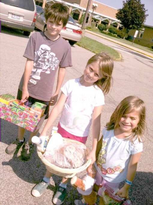 Teaching Kids to Welcome Others - Raising Lifelong Learners