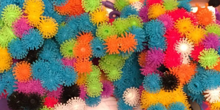 Sensory Play with Bunchems Alive - Raising Lifelong Learners
