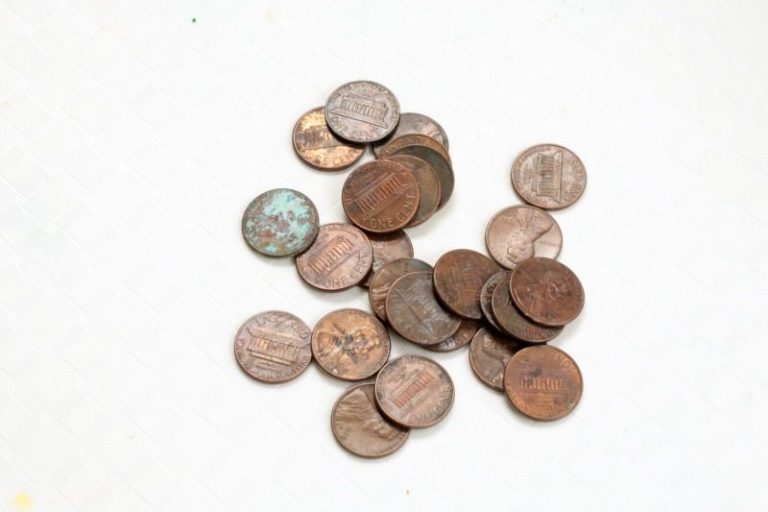 Cleaning Pennies Science Experiment for Kids - Raising Lifelong Learners